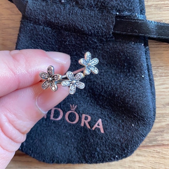 Pandora | Jewelry | Pandora Daisy Flower Ring | Poshmark